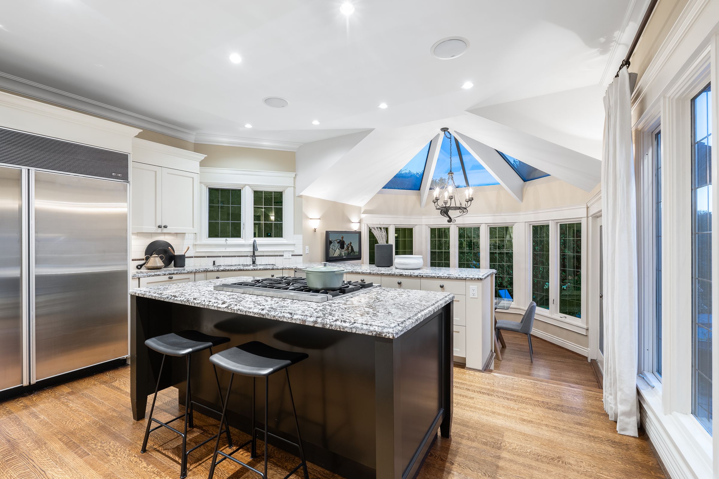 2716 W 49th Avenue, Southlands, Vancouver West