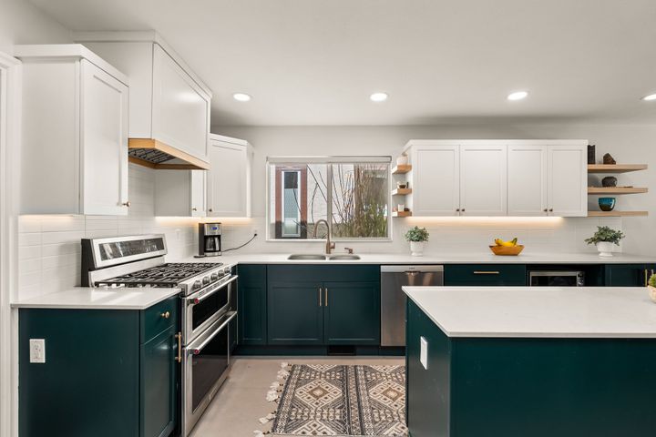 880 Ruckle Court, Roche Point, North Vancouver (R3014299)