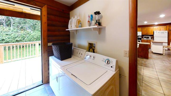 7728 Redrooffs Road, Halfmn Bay Secret Cv Redroofs, Sunshine Coast ...